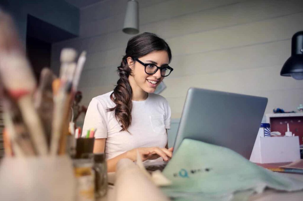 9 Steps How To Work For Amazon From Home Cubicle No More